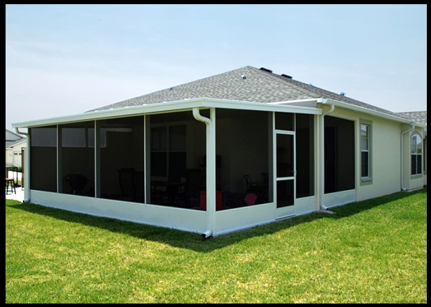 How to Build a Screen Room Enclosure in Florida: A Guide